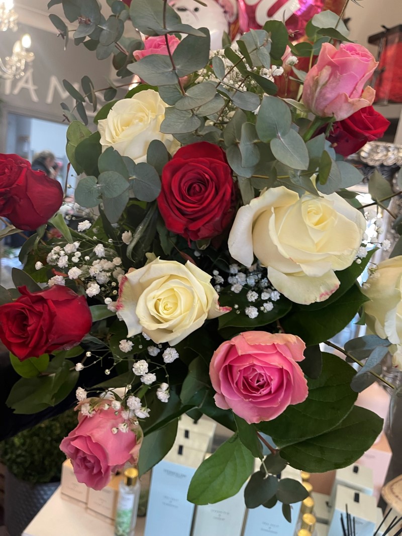 Mixed Rose Bouquet - Bloxhams Florists